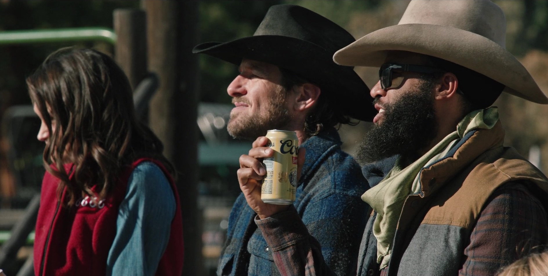 Qual cerveja os vaqueiros bebem na série Yellowstone?